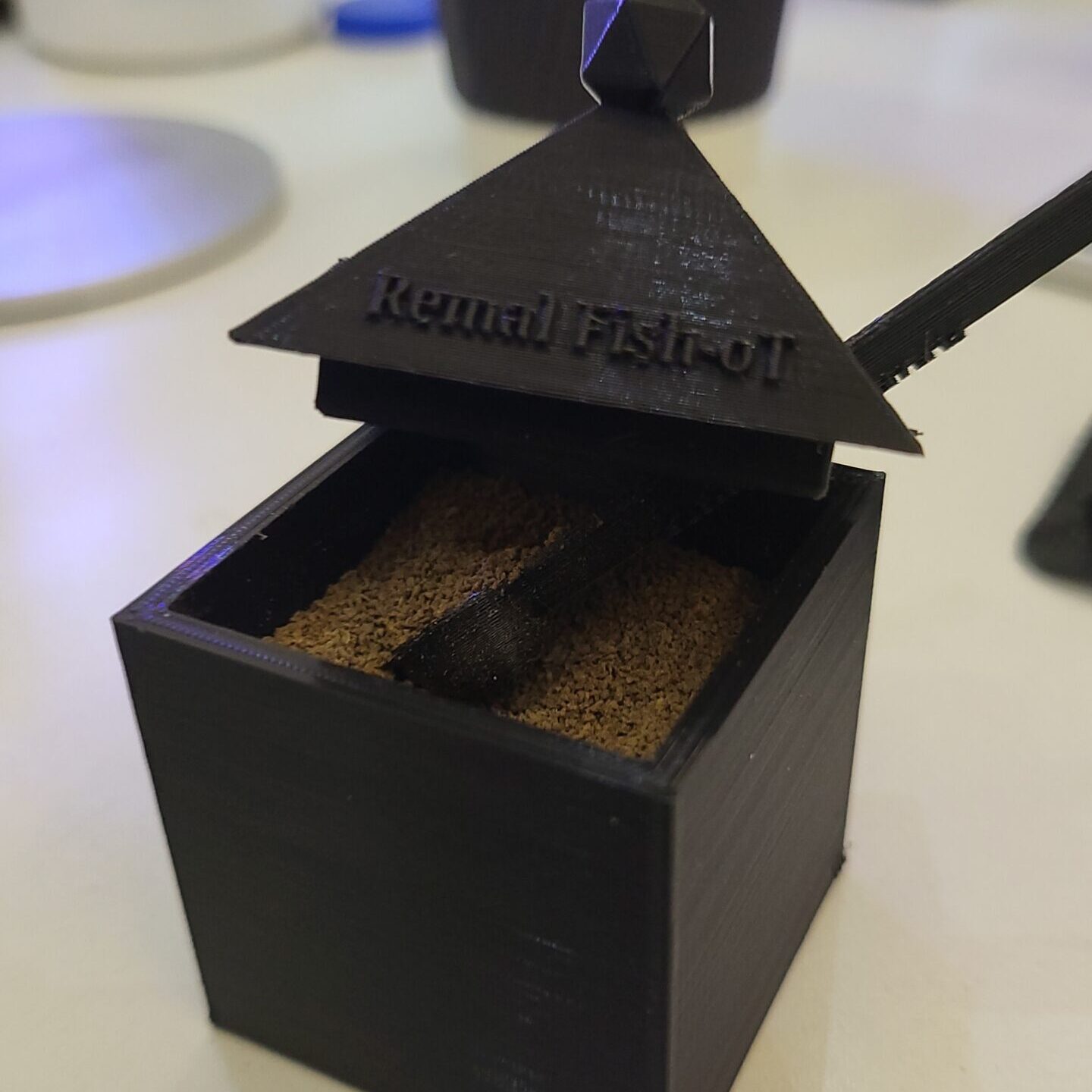 Fish Food Container with Spoon – Remal | رمال